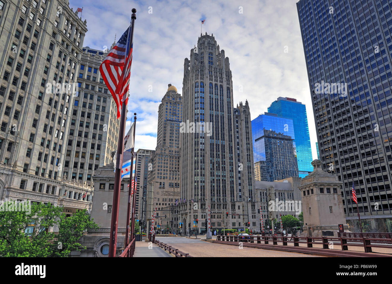 The architecture along Michigan Avenue in Chicago, Illinois Stock Photo ...