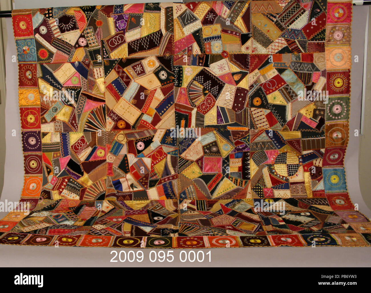 Crazy quilt hi-res stock photography and images - Alamy