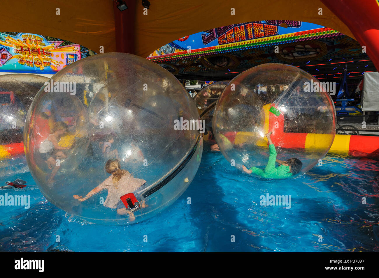 Fairground pleasure park hi-res stock photography and images - Alamy