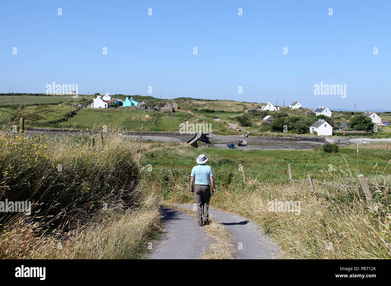 Walking on Heir Island Stock Photo - Alamy