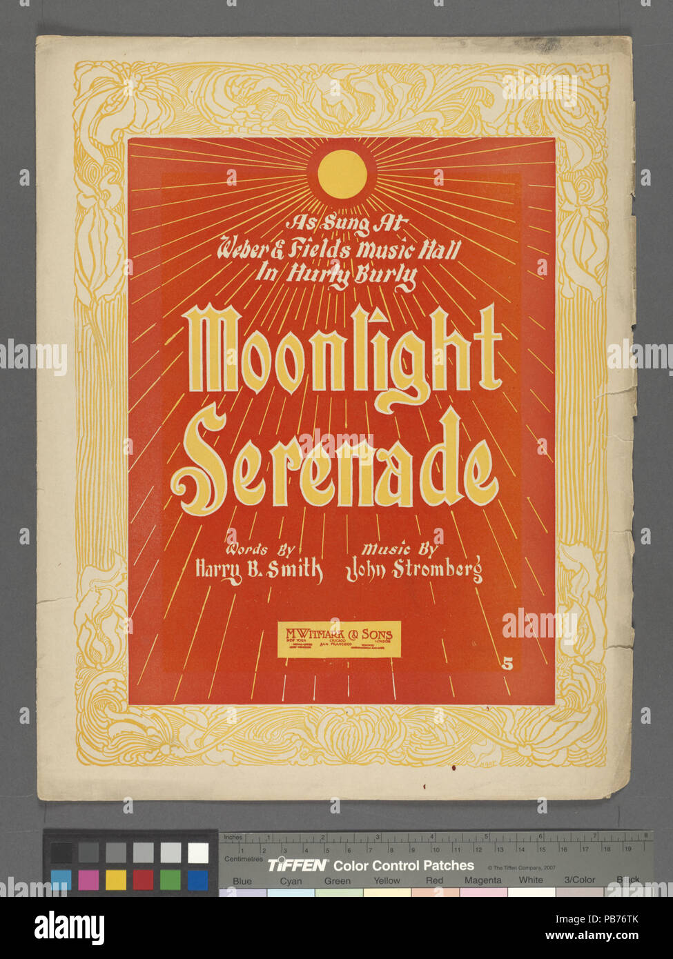 Moonlight serenade hi-res stock photography and images - Alamy