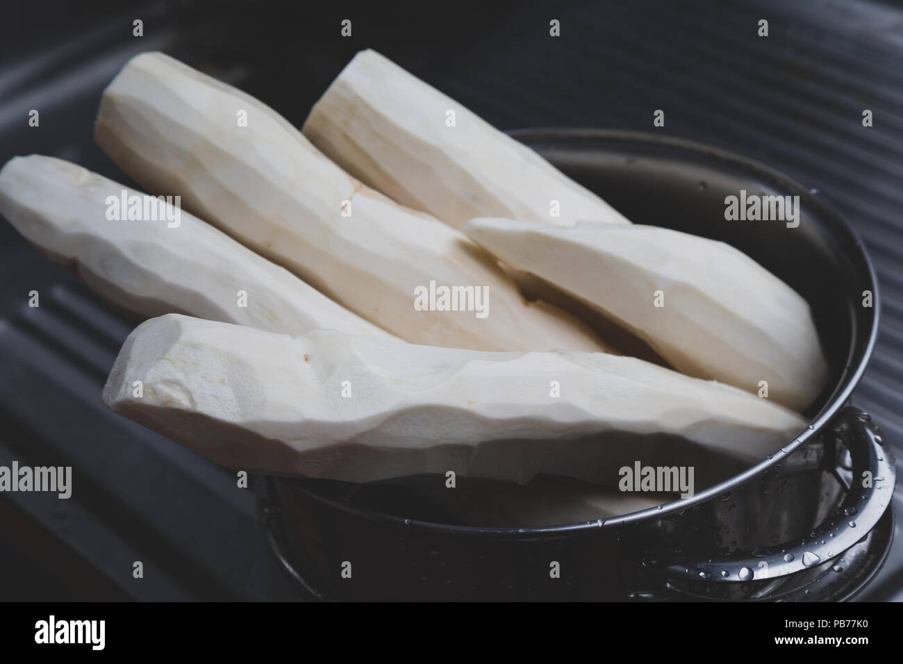 Cassava (Manihot esculenta) (Spanish: mandioca, Guarani: mandi'o ...