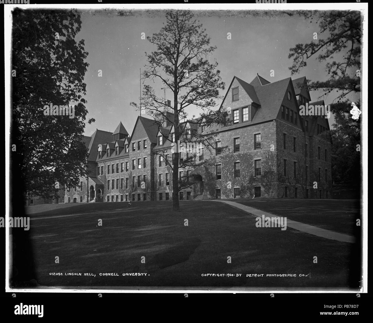 Lincoln university campus Black and White Stock Photos & Images - Alamy