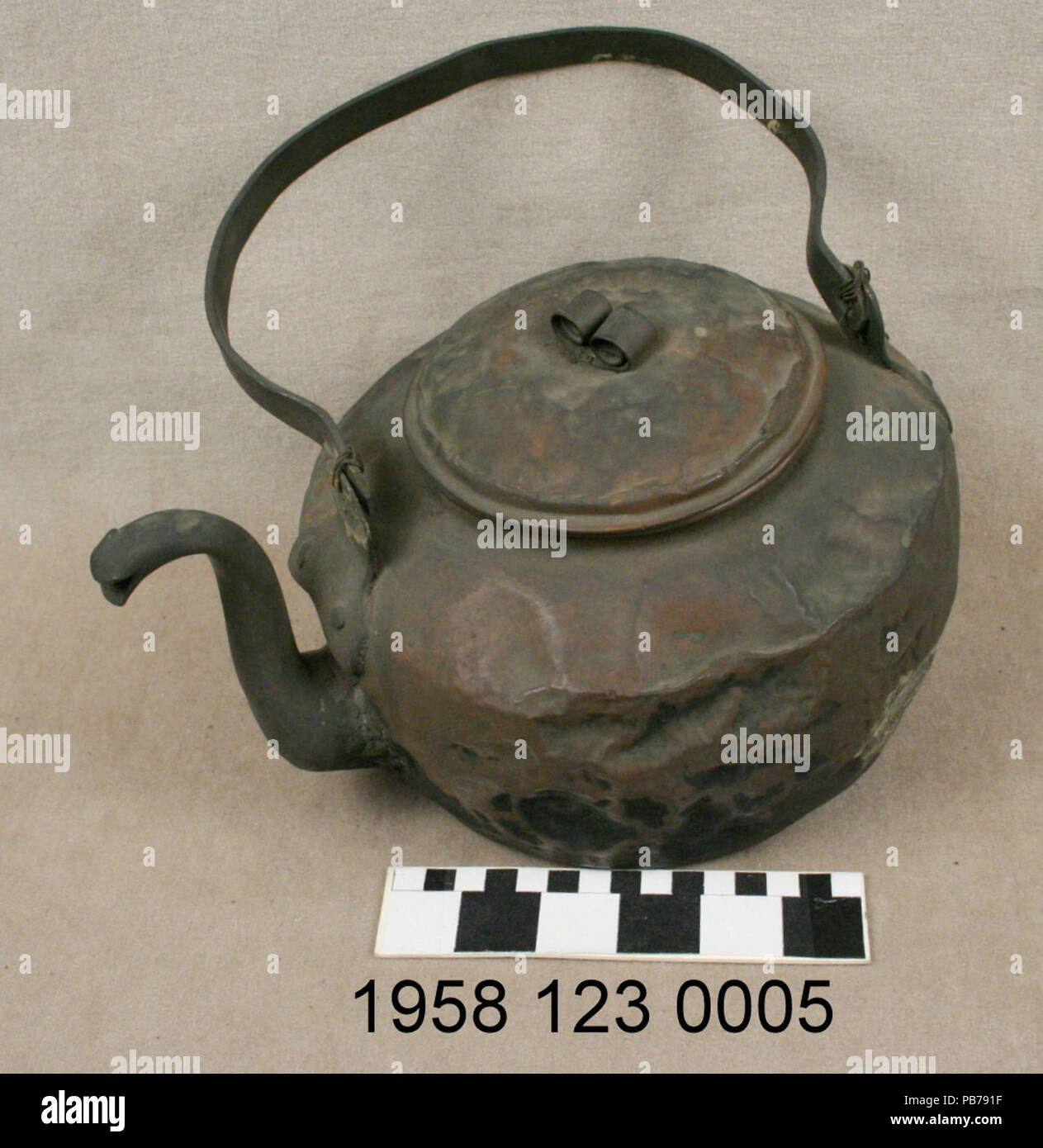 19th century tea kettle hi-res stock photography and images - Alamy