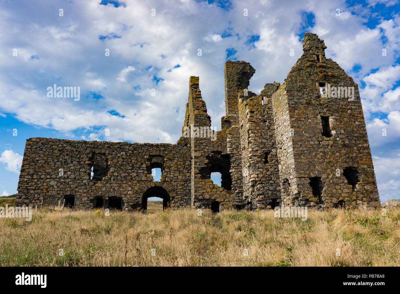 Dunskey Castle Port Patrick. Scotland Stock Photo - Alamy