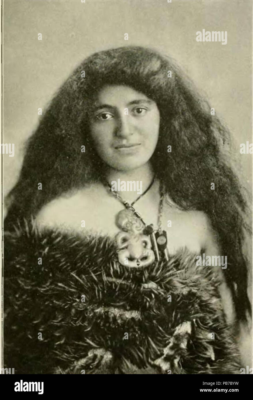 Indigenous maori woman hi-res stock photography and images - Alamy