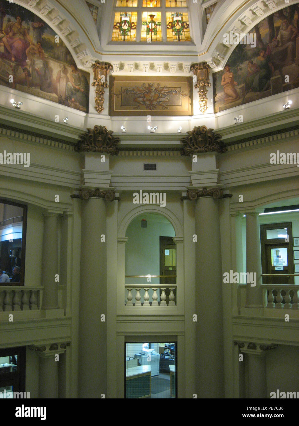 Monroe county courthouse hi-res stock photography and images - Alamy