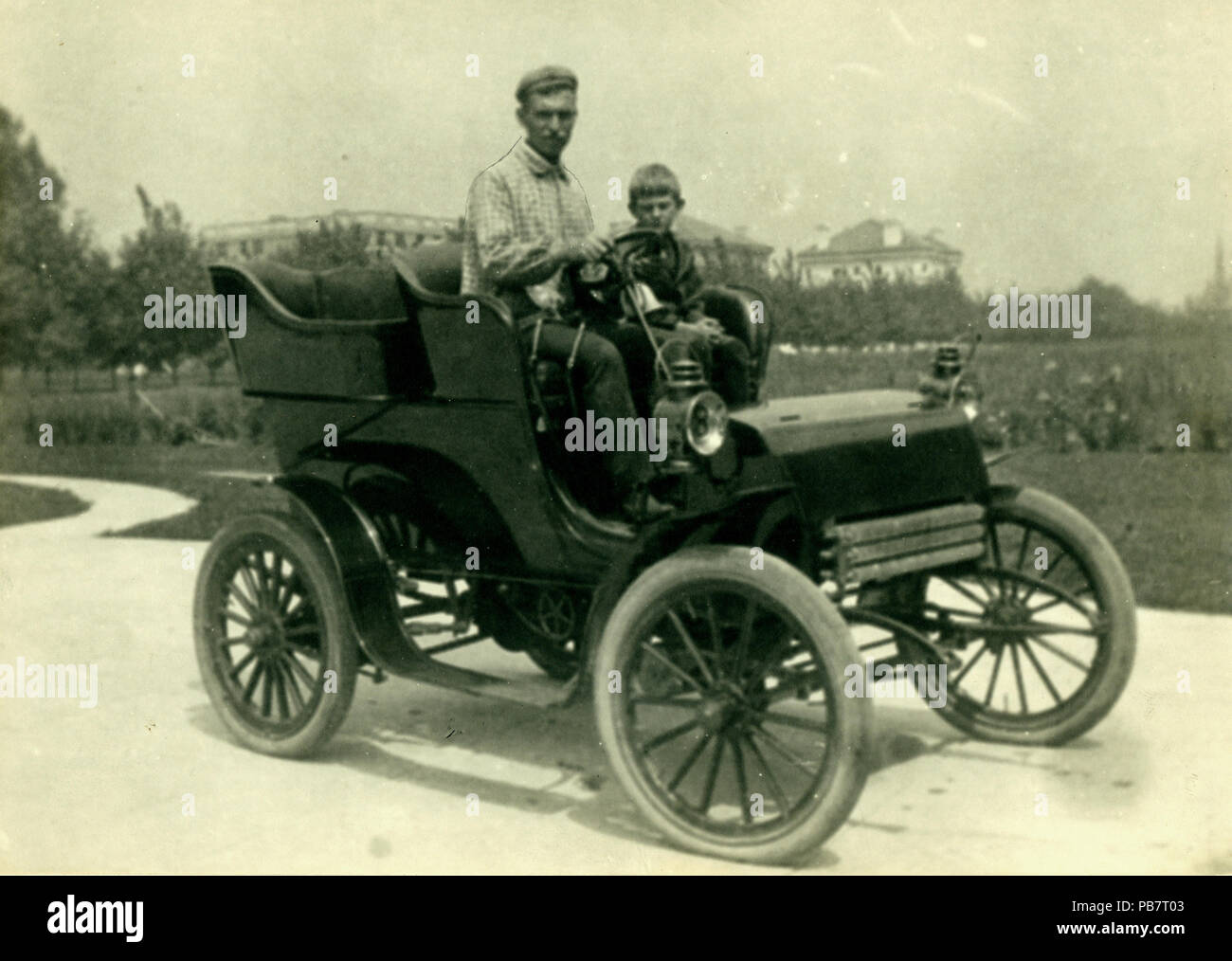 Motor carriage hi-res stock photography and images - Alamy