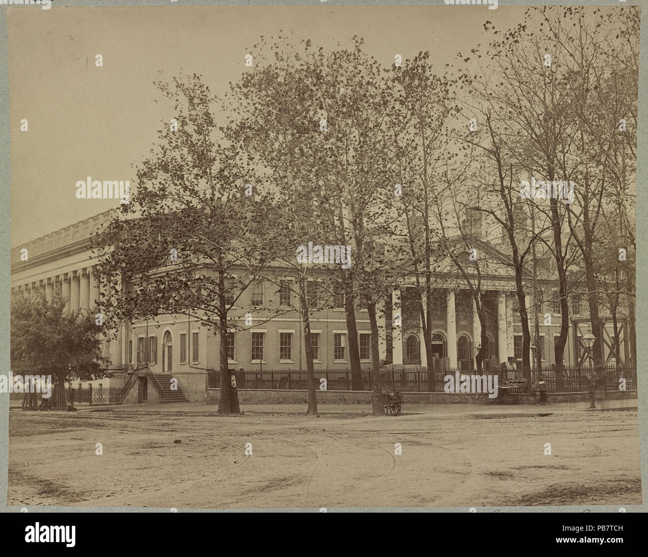 Political office building hi-res stock photography and images - Alamy