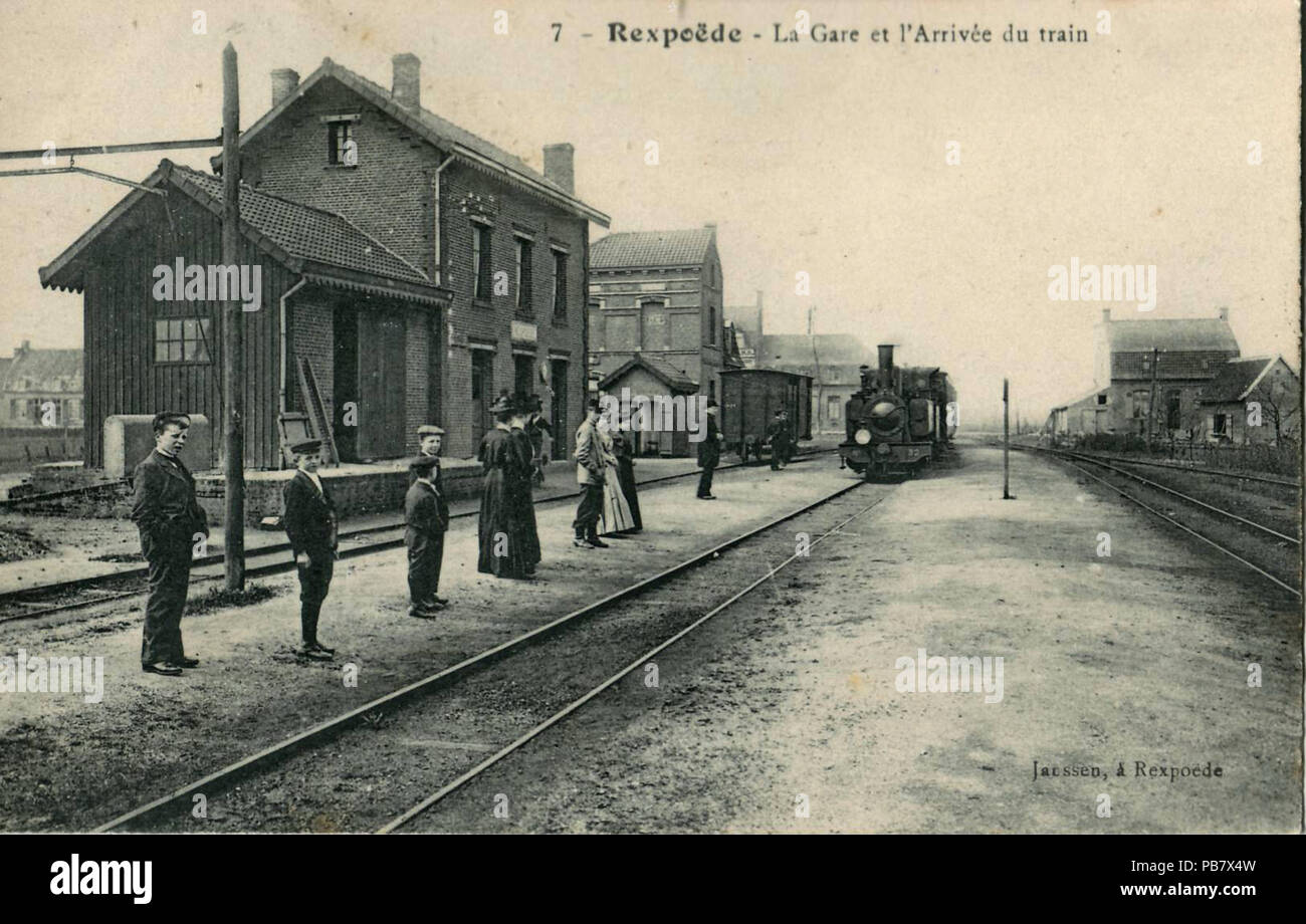 826 Janssen 7 - REXPOEDE - La Gare et l'Arrivée du train Stock Photo ...
