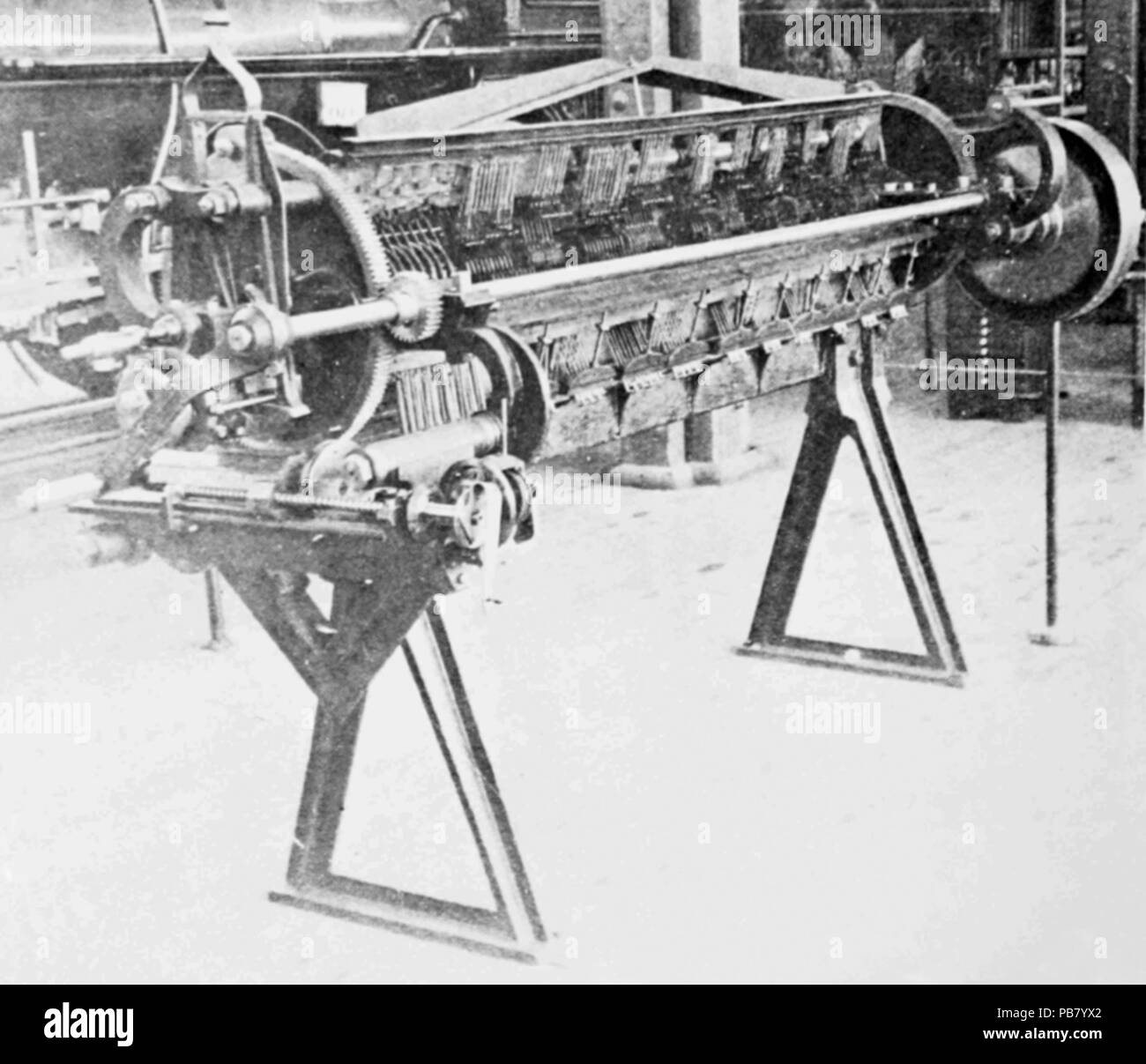 Difference engine hi-res stock photography and images - Alamy