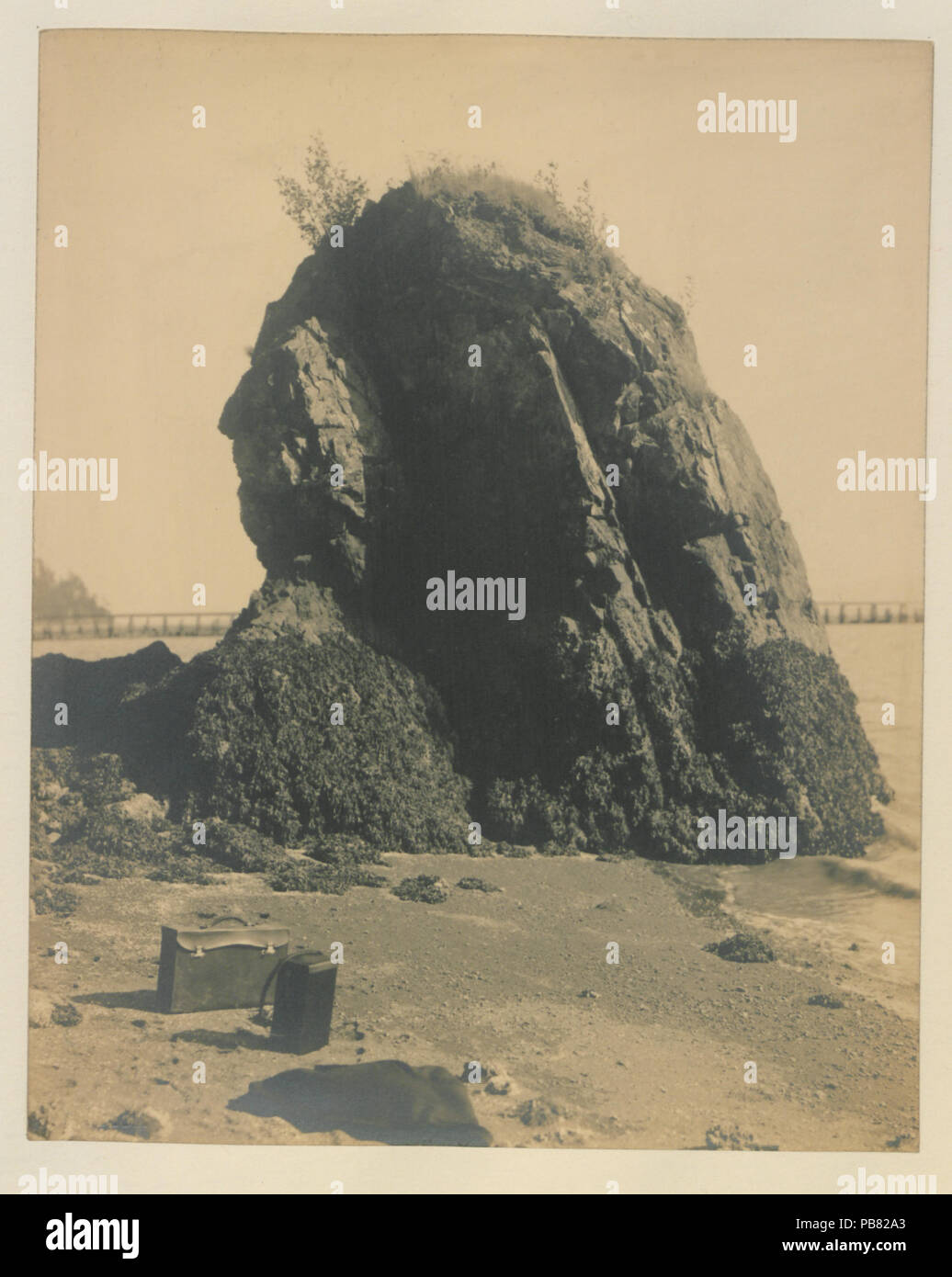 1239 Queen Victoria Rock (HS85-10-38485) original Stock Photo - Alamy