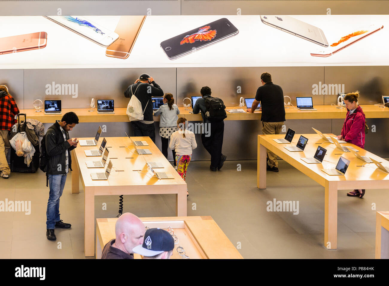 NEW YORK, USA - SEP 22, 2015: Unidentified people in the Apple store on ...