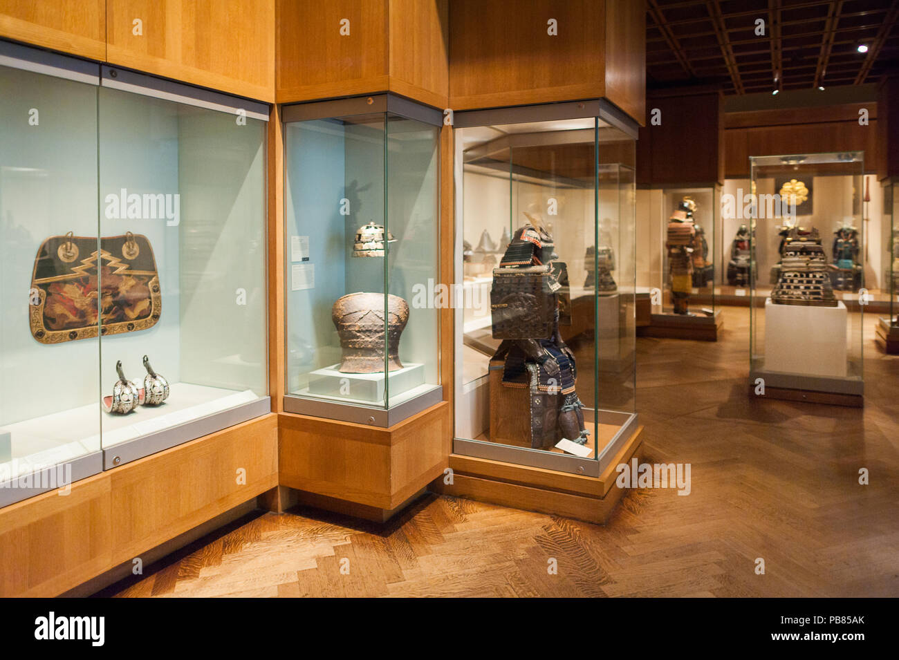 Medieval sculpture hall met hi-res stock photography and images - Alamy