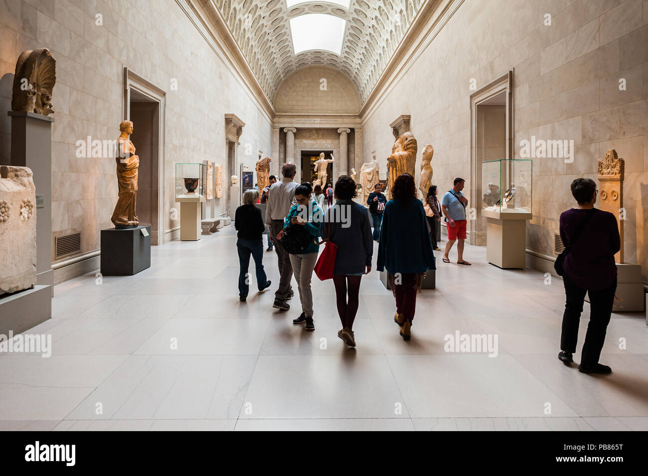 NEW YORK, USA - SEP 25, 2015: Interior of the Metropolitan Museum of ...