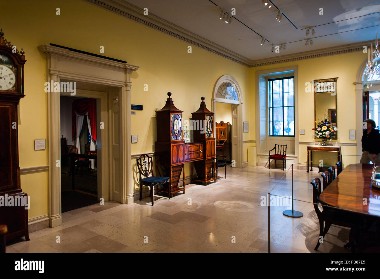 NEW YORK, USA - SEP 25, 2015: Interior of the Metropolitan Museum of ...