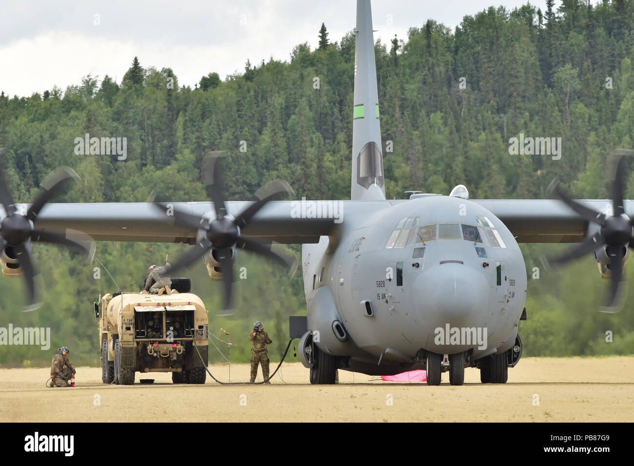 C 130 Combat Landing Stock Photos & C 130 Combat Landing Stock Images ...