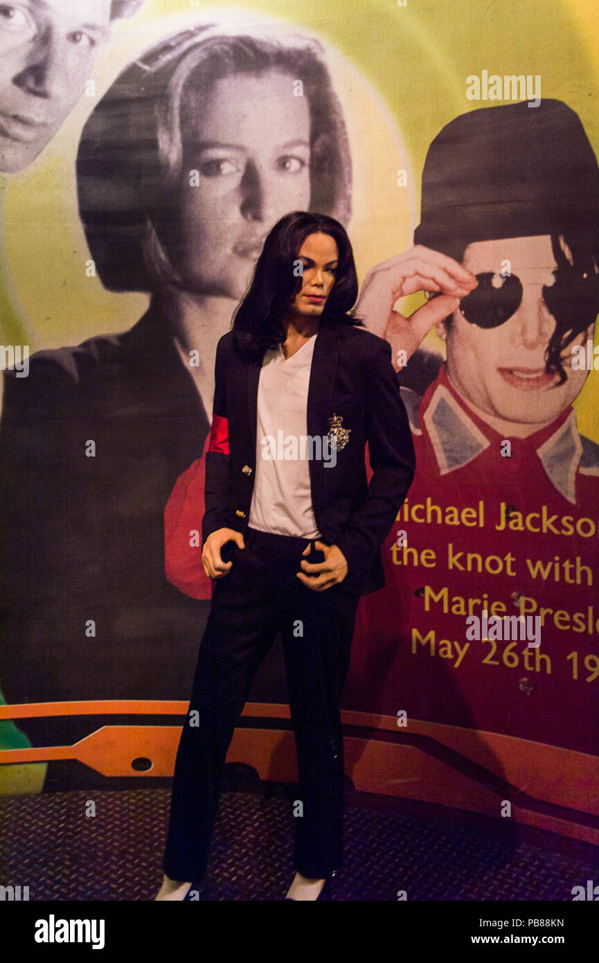 Michael jackson wax figure hi-res stock photography and images - Alamy