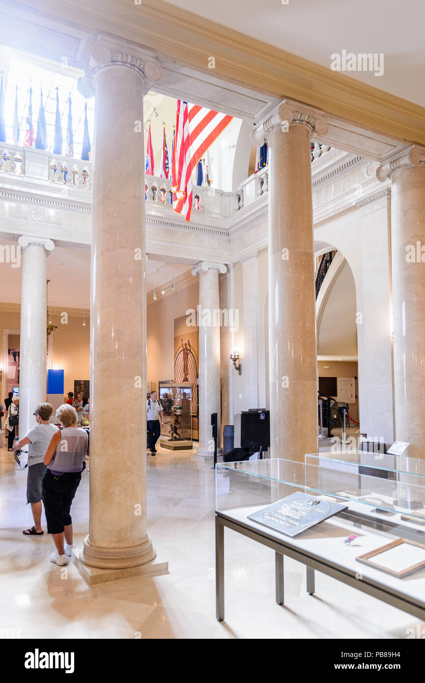WASHINGTON DC, USA - SEP 24, 2015: Interior of the Memorial ...