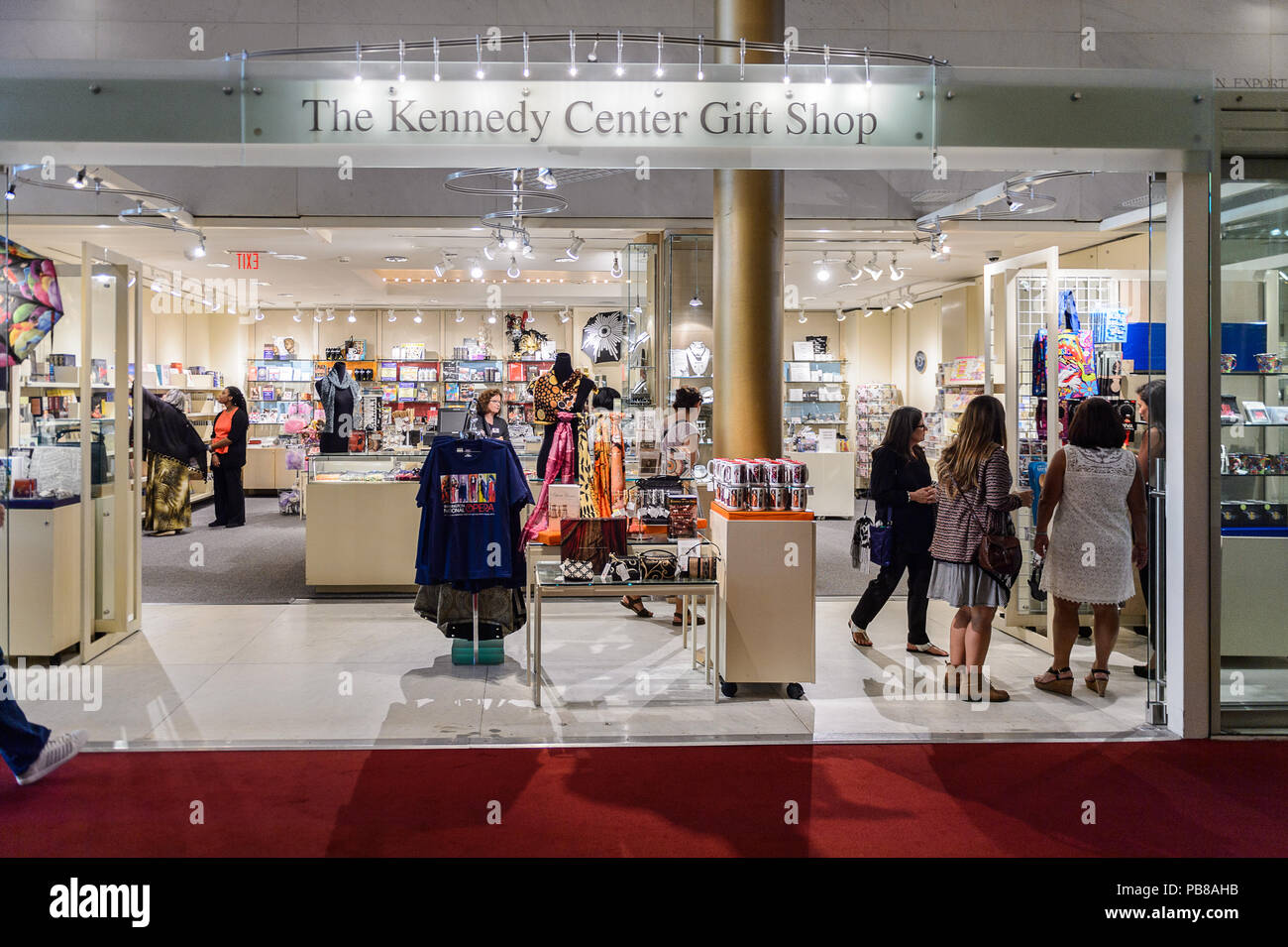 WASHINGTON, USA - SEP 24, 2015: Interior of the John F. Kennedy Center ...