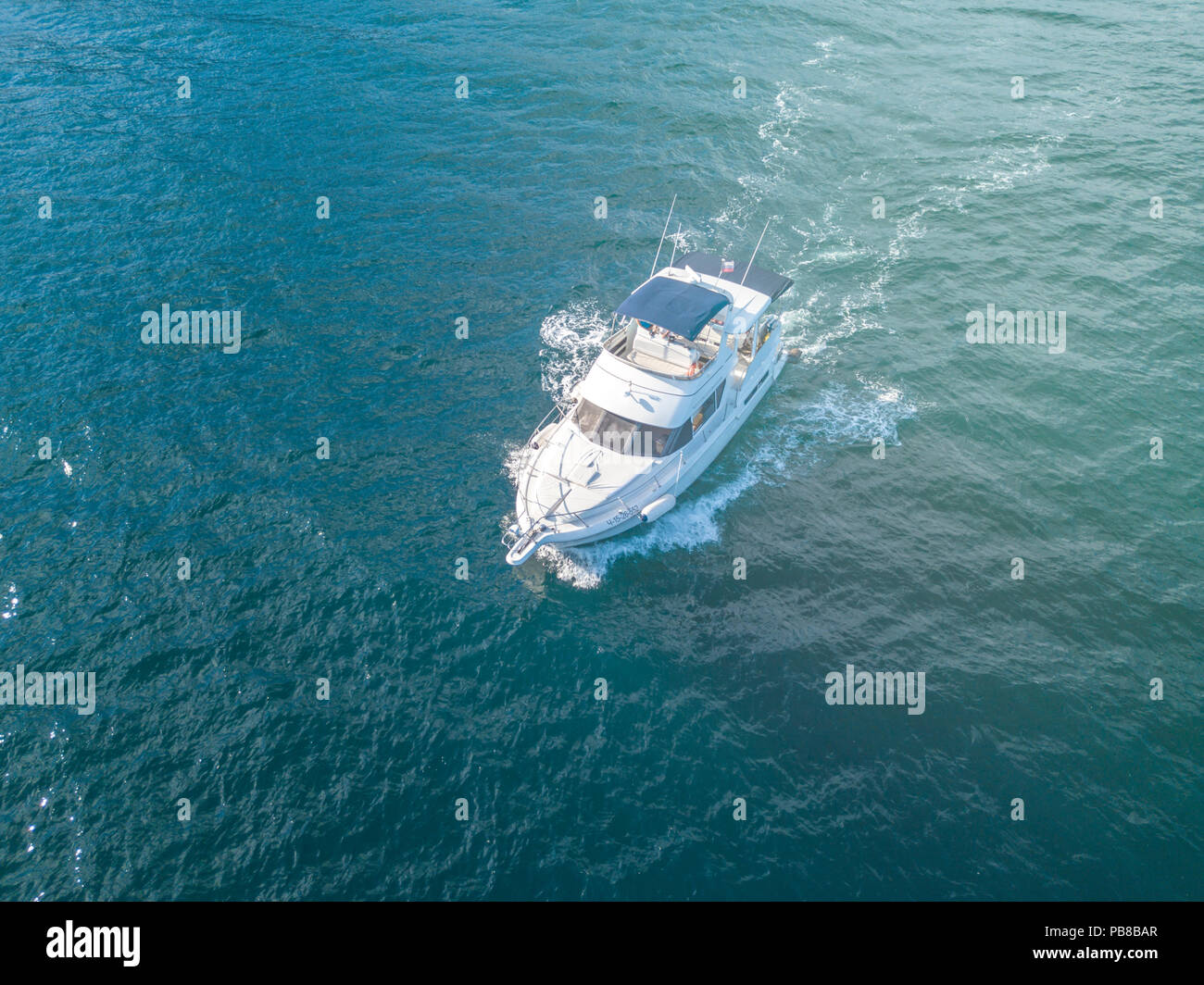sea emergency service motor boat rescue team isolated in ocean Stock ...