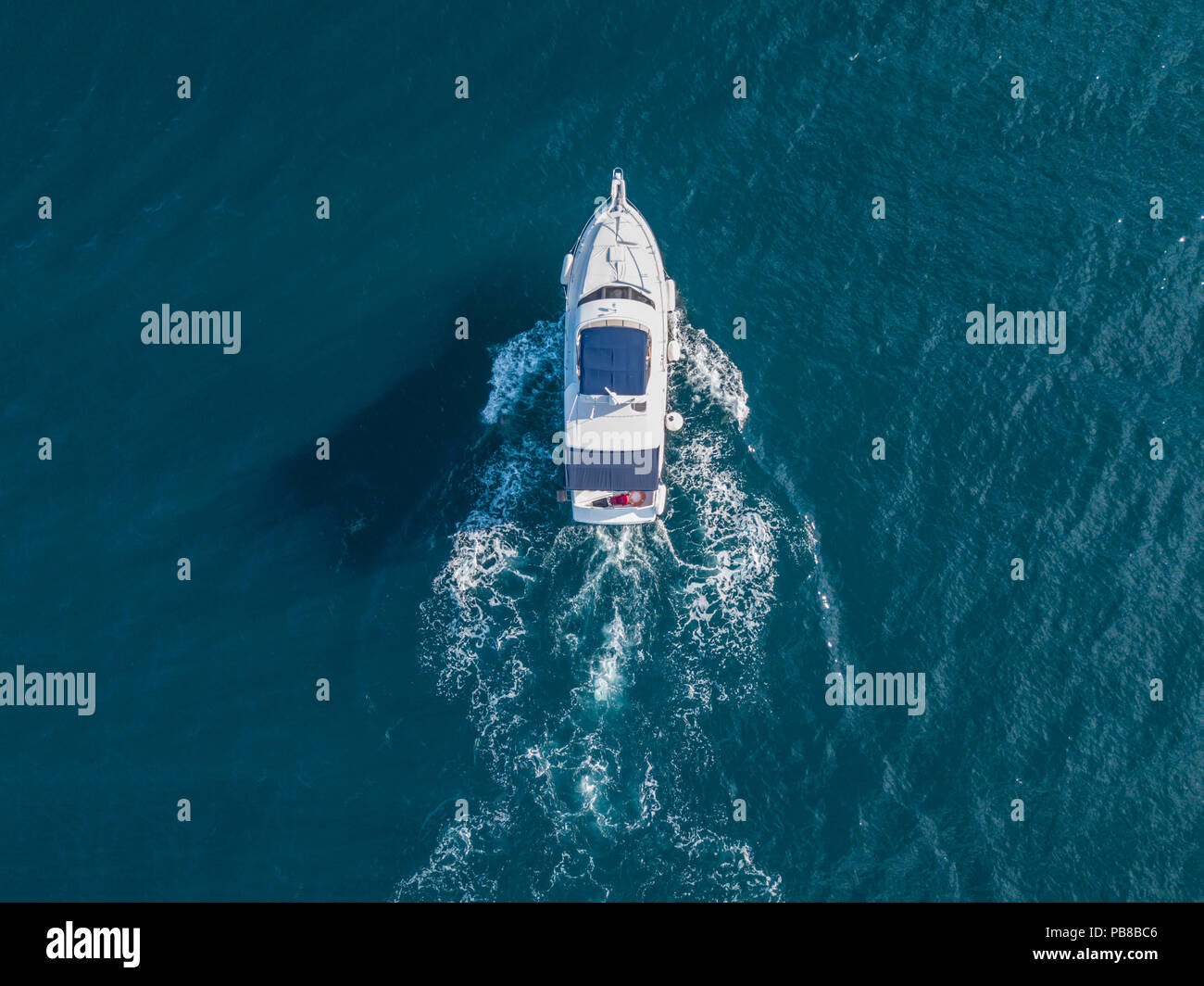 Whitfords volunteer marine rescue hi-res stock photography and images ...