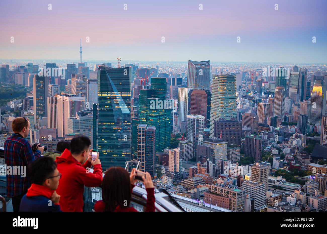 Shimbashi and marunouchi area hi-res stock photography and images - Alamy