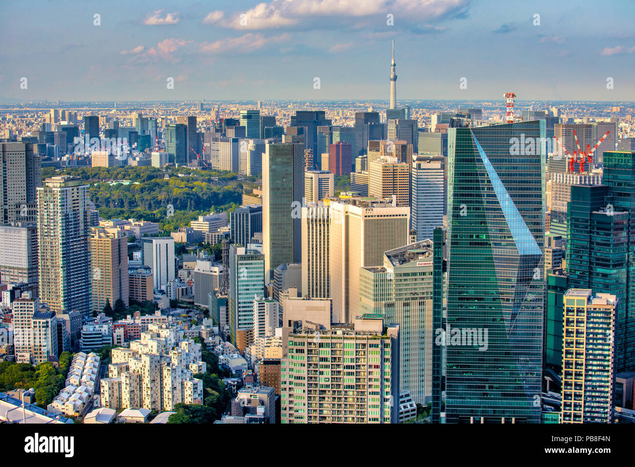 Japan, Tokyo City, Shimbashi and Marunouchi area, Imperial Palace ...