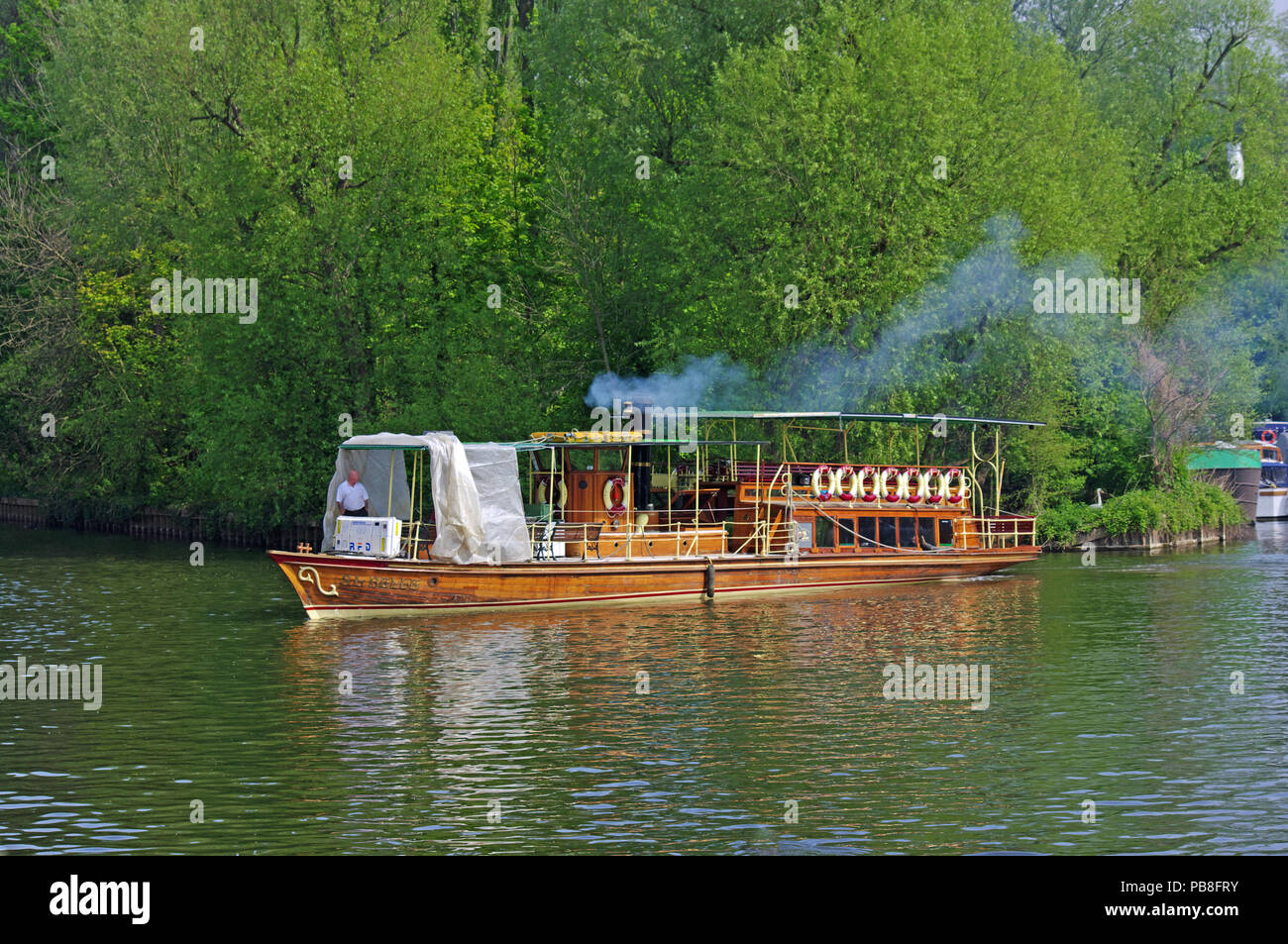 Thames steam boat hi-res stock photography and images - Alamy