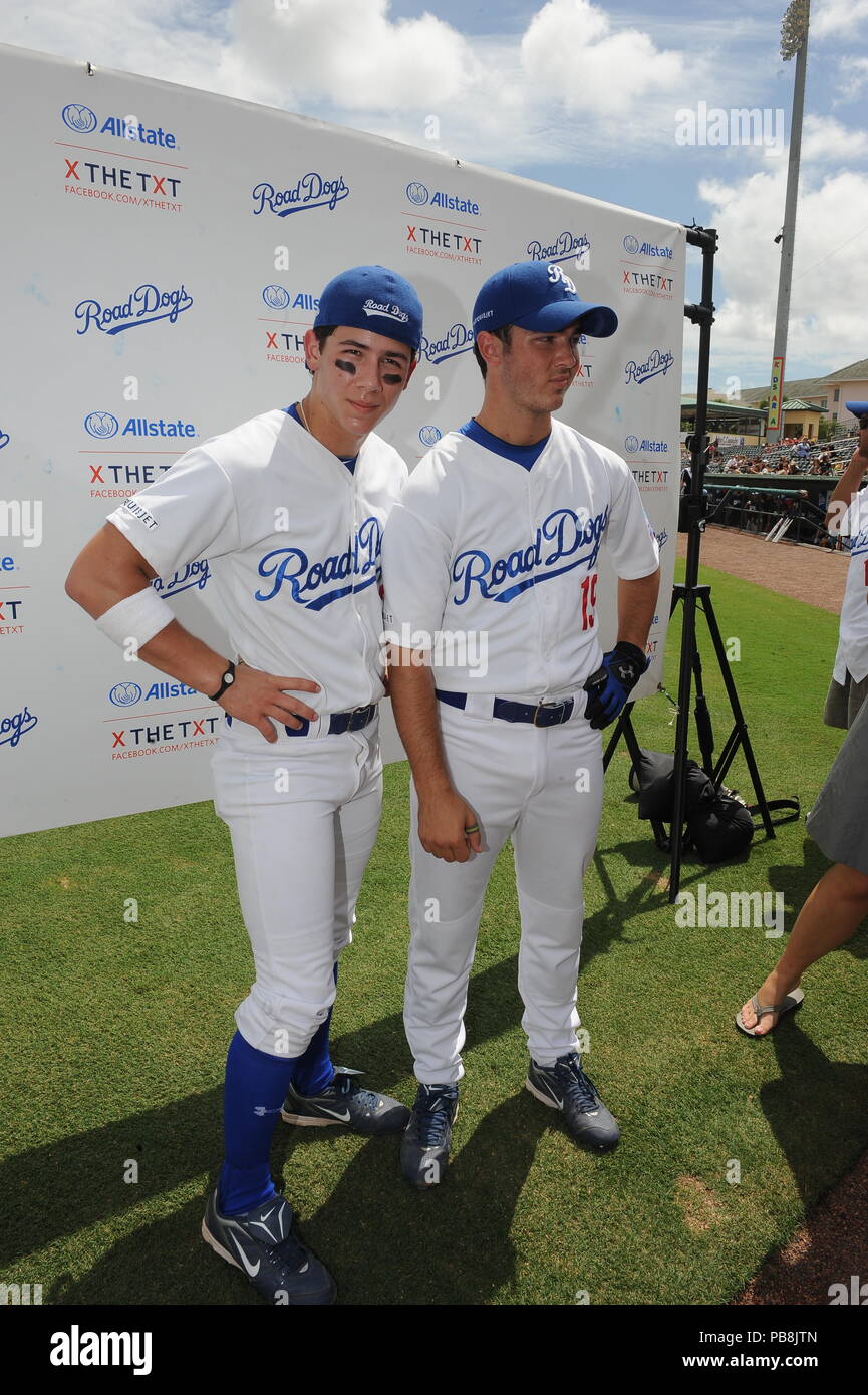 Jonas nick jonas baseball hi-res stock photography and images - Alamy