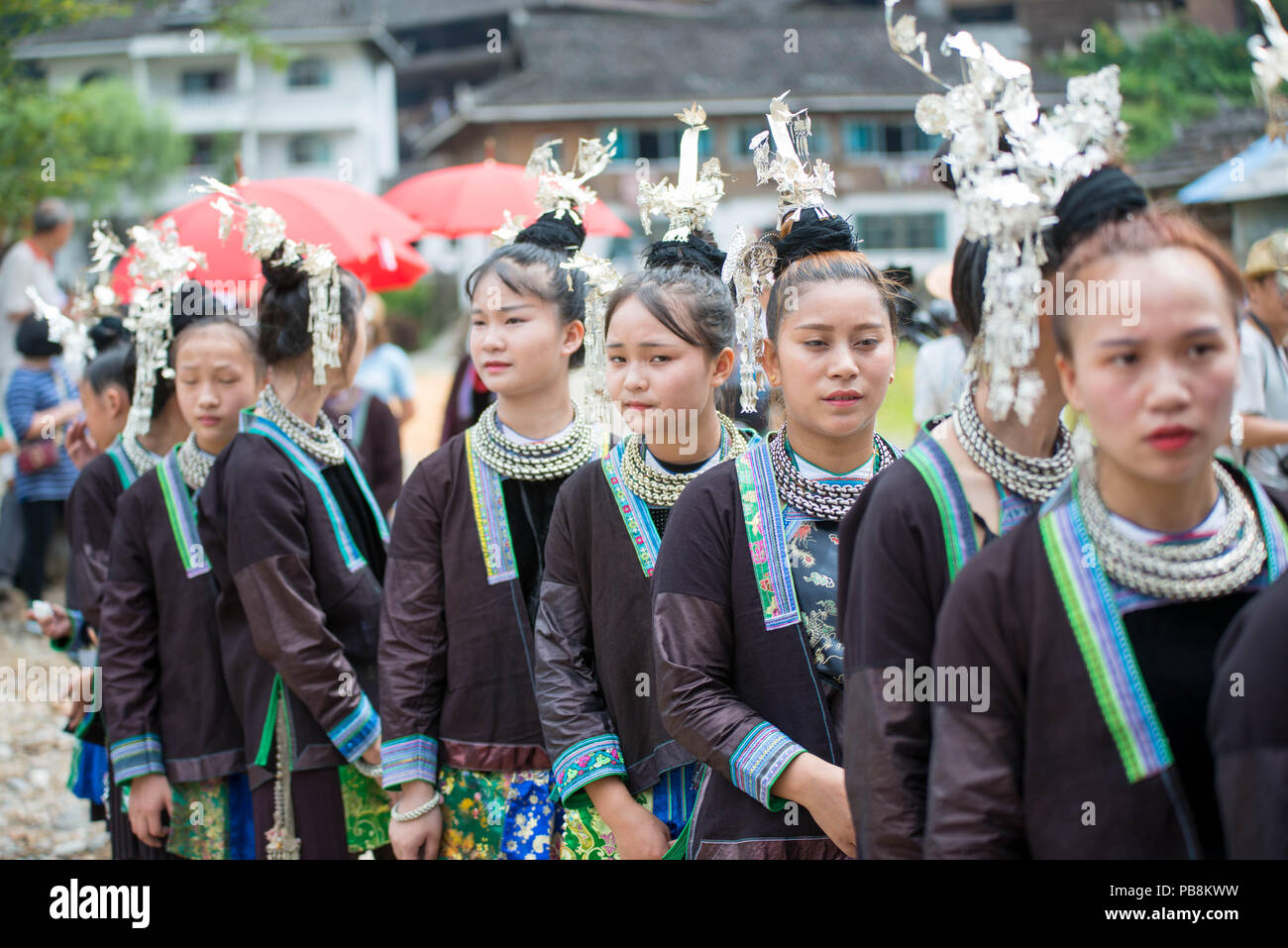 Zhuang ethnic group china hi-res stock photography and images - Alamy