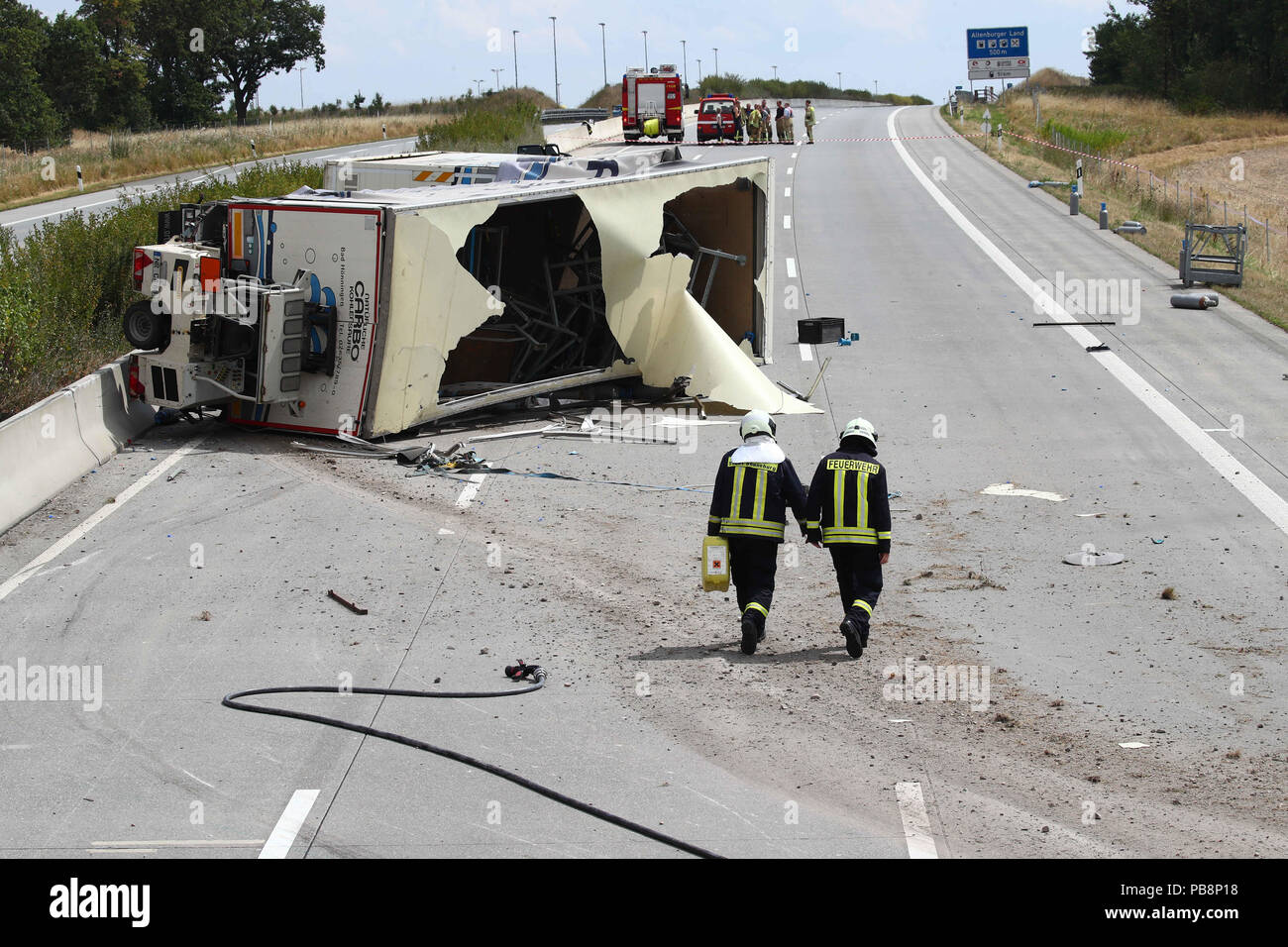 Acetylene cylinders hi-res stock photography and images - Alamy