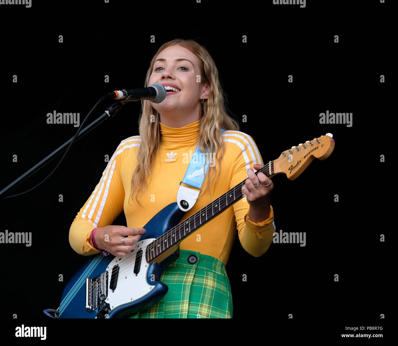 Lauren hibberd hi-res stock photography and images - Alamy