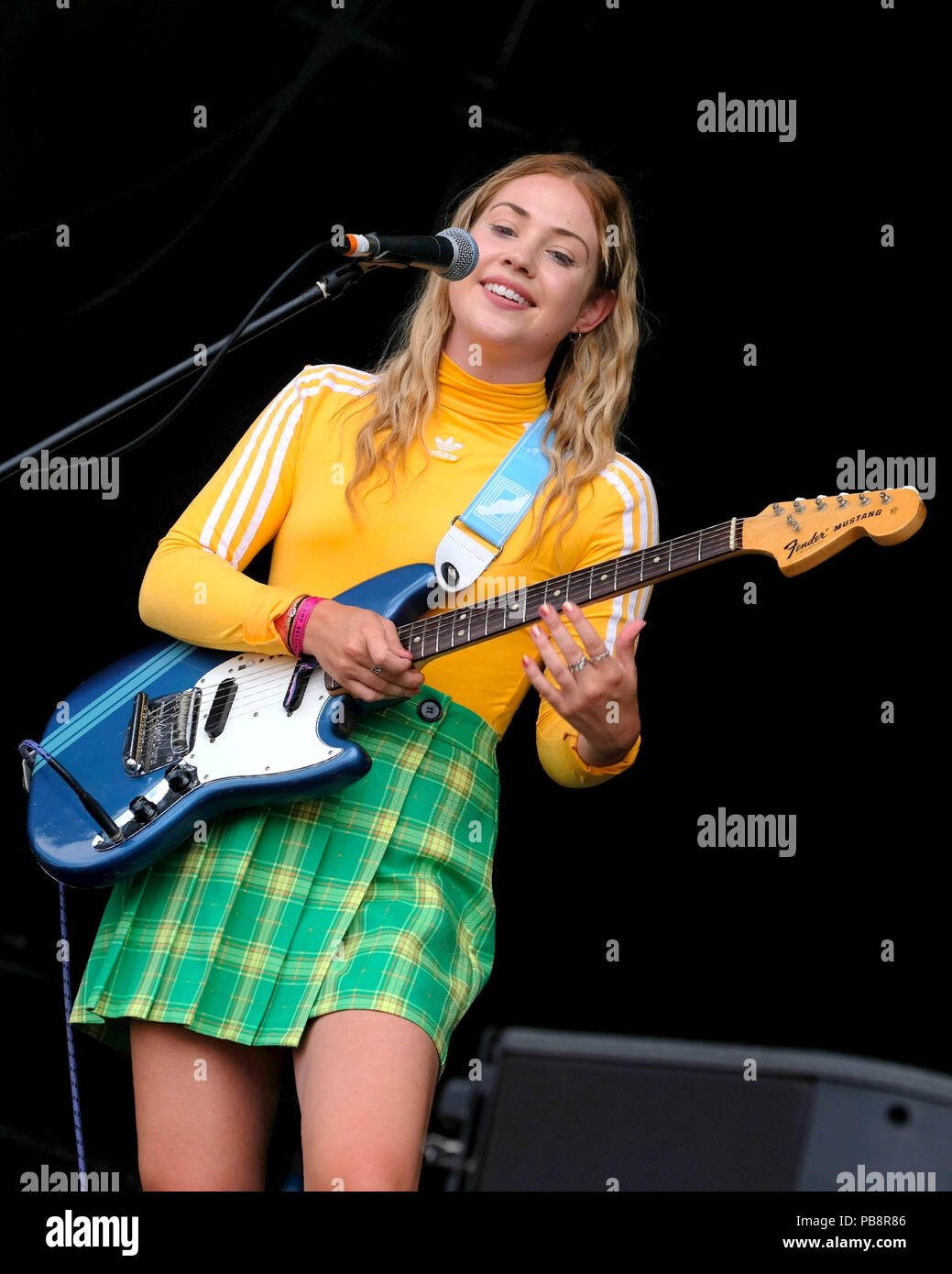 Lauren hibberd hi-res stock photography and images - Alamy