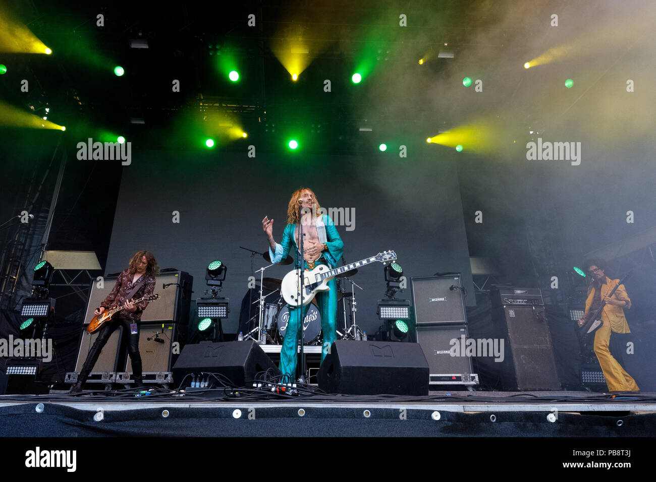 Justin hawkins singer guitarist darkness hi-res stock photography and ...