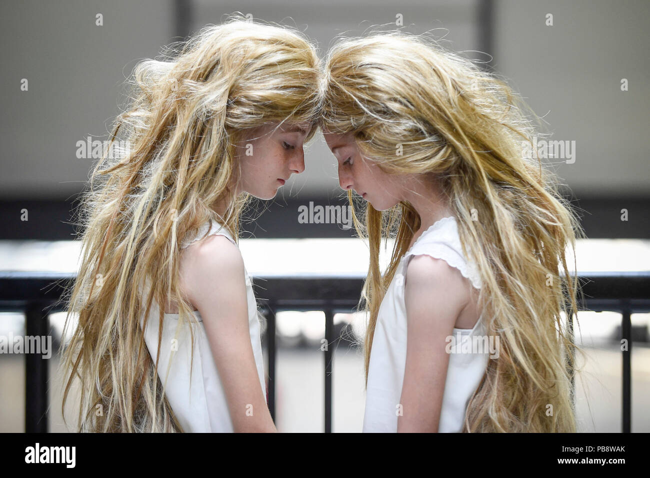 Tunga artist hi-res stock photography and images - Alamy