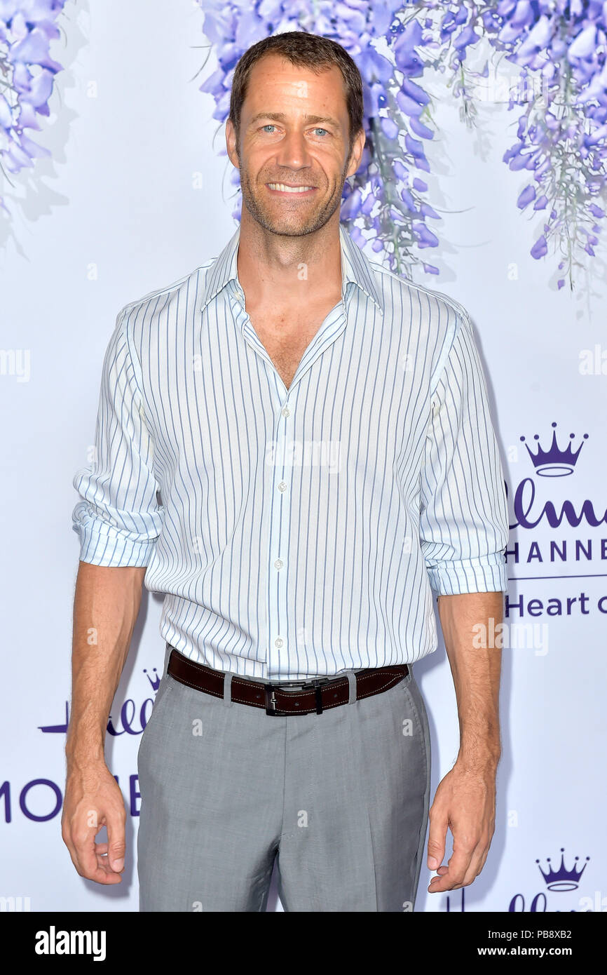 Colin ferguson hi-res stock photography and images - Alamy