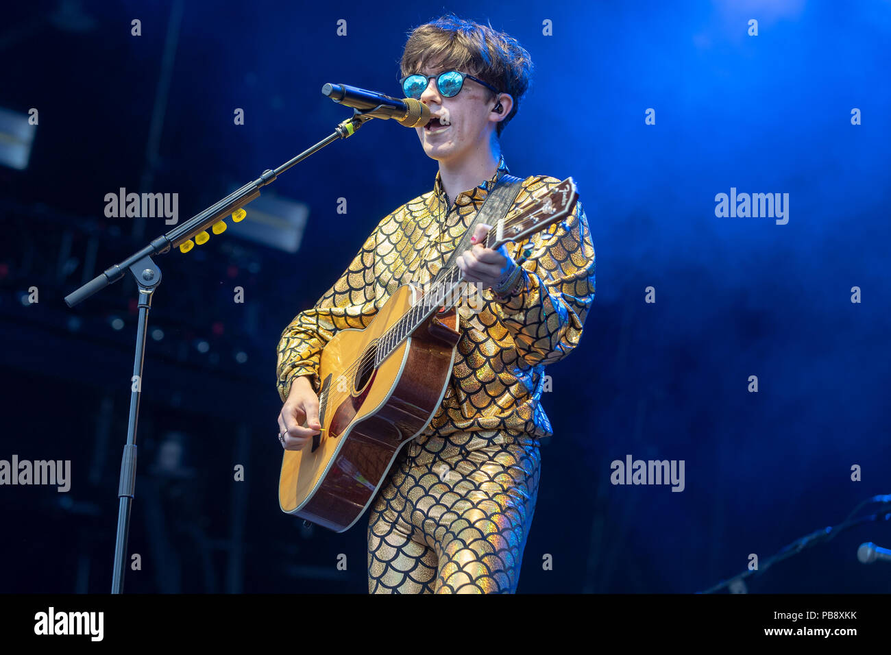 Declan mckenna hi-res stock photography and images - Alamy
