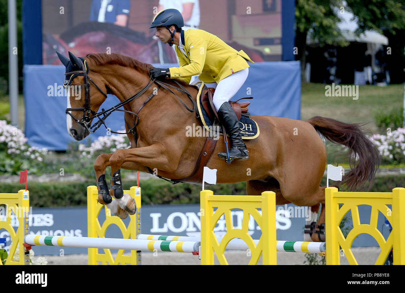 Ch jump hi-res stock photography and images - Alamy