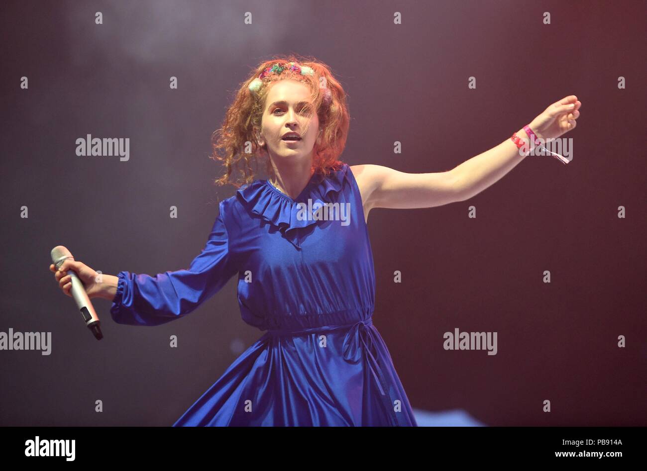 Rae morris hi-res stock photography and images - Alamy