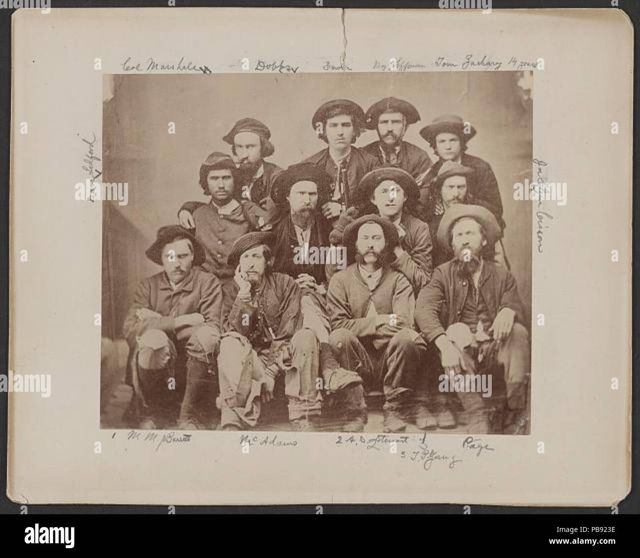 War escapees hi-res stock photography and images - Alamy