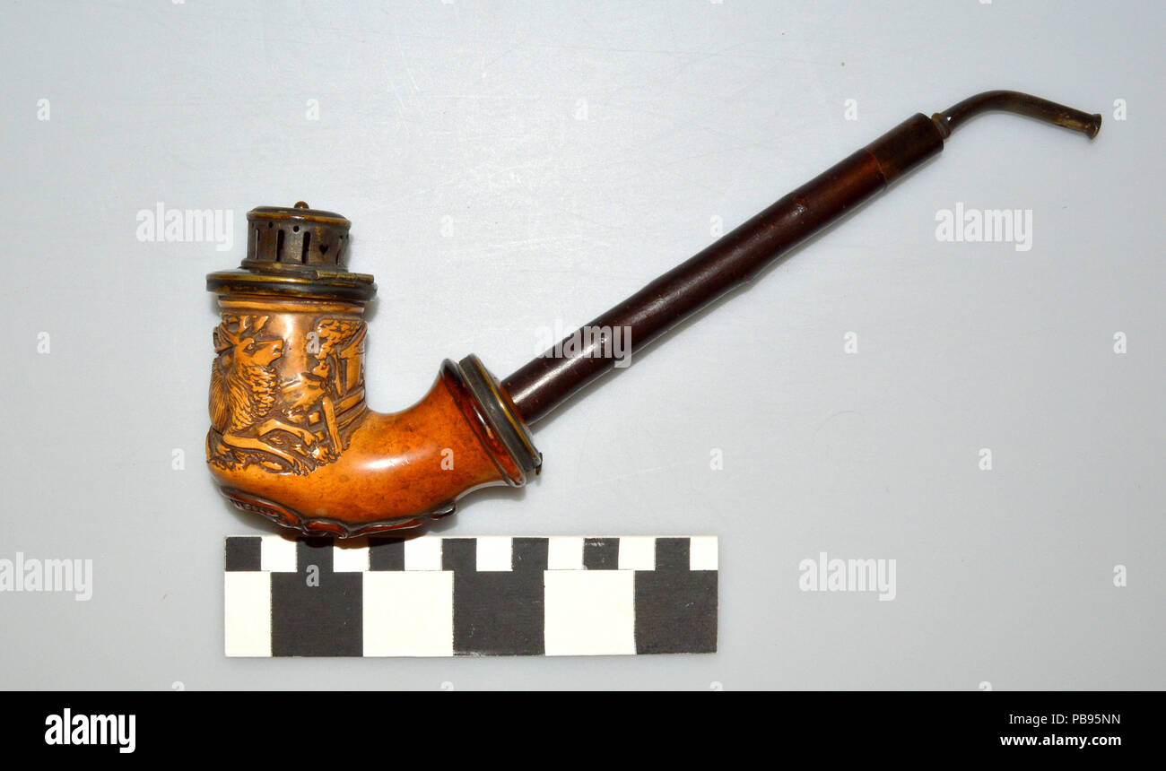 Carved wooden pipe hi-res stock photography and images - Alamy