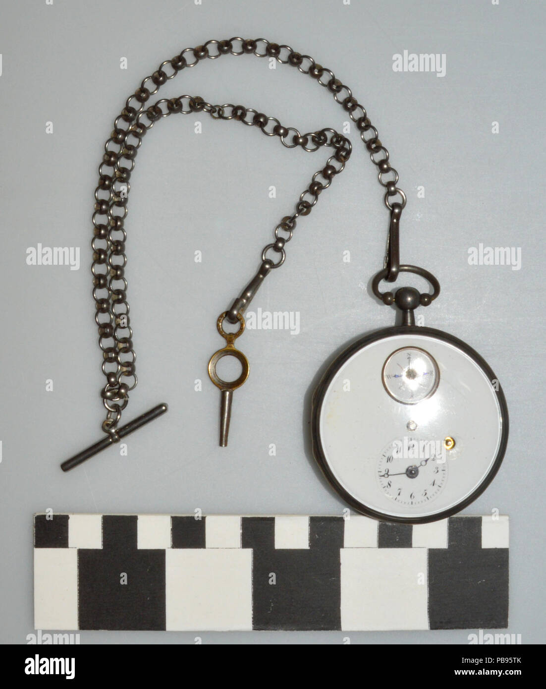 Antique compass 19th century hi-res stock photography and images - Alamy