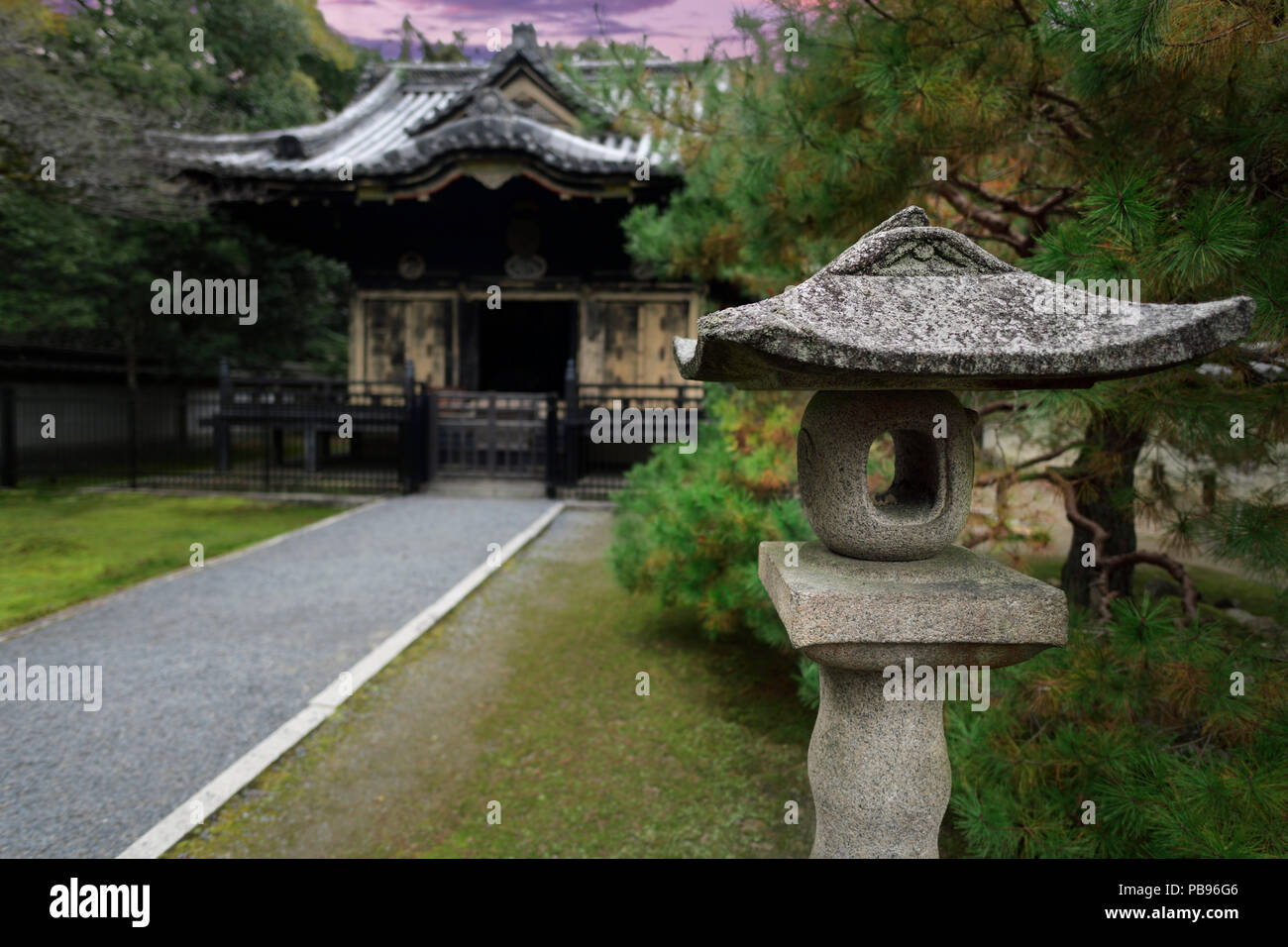Japanese ishi doro hi-res stock photography and images - Alamy