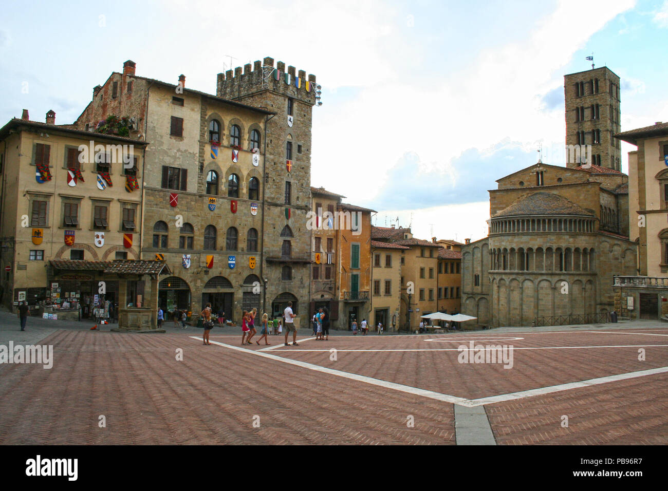 At Arezzo - Italy - On 08/01/2018 - Medieval buildings in Piazza Grande ...