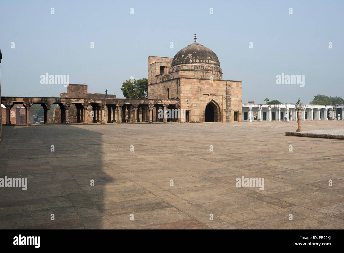 courtyard and entrance, Great Mosque, Jaunpur, India Stock Photo - Alamy
