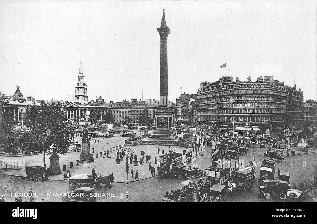 Historic square london Black and White Stock Photos & Images - Alamy
