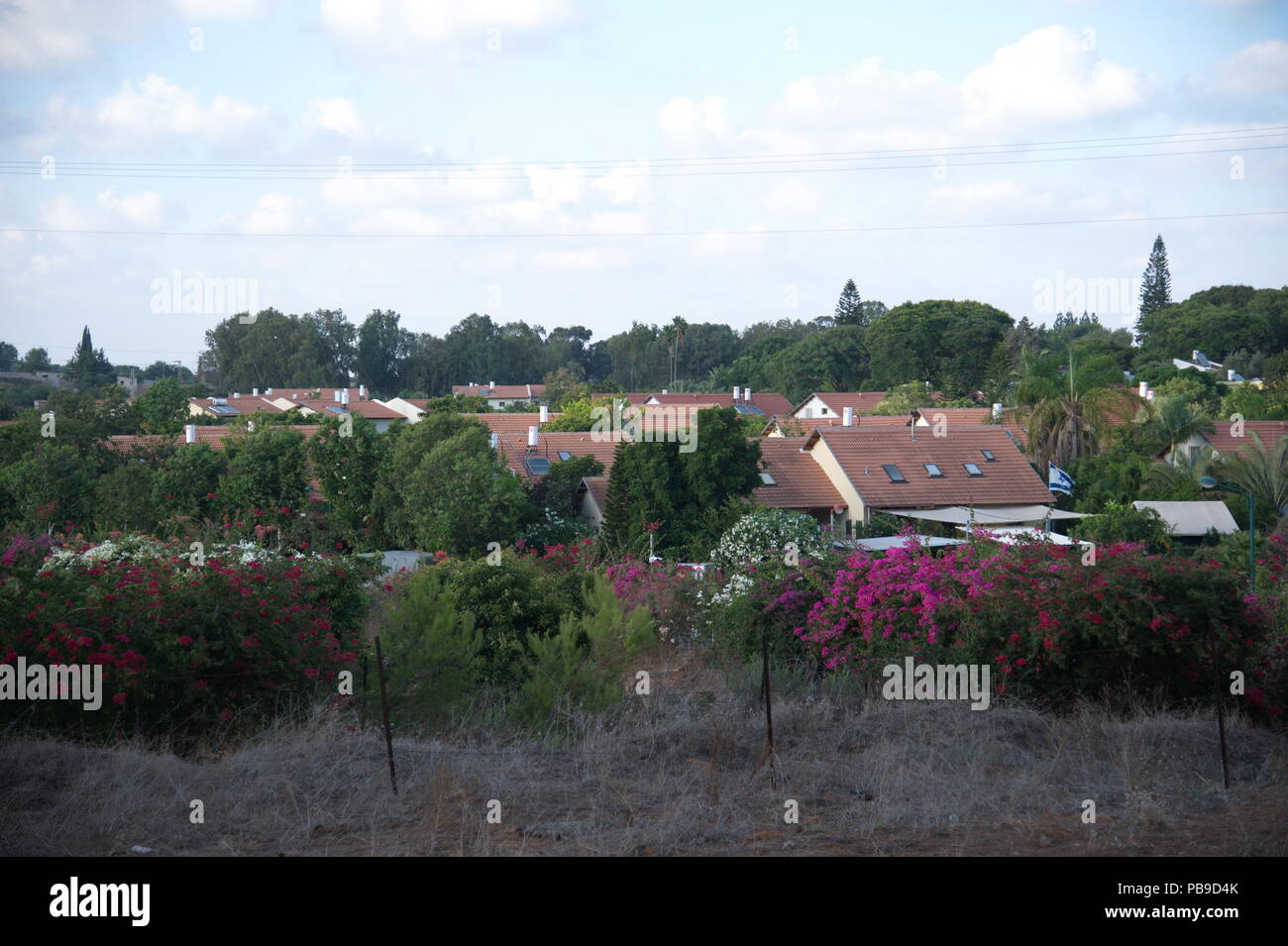 Red roof villa hi-res stock photography and images - Alamy
