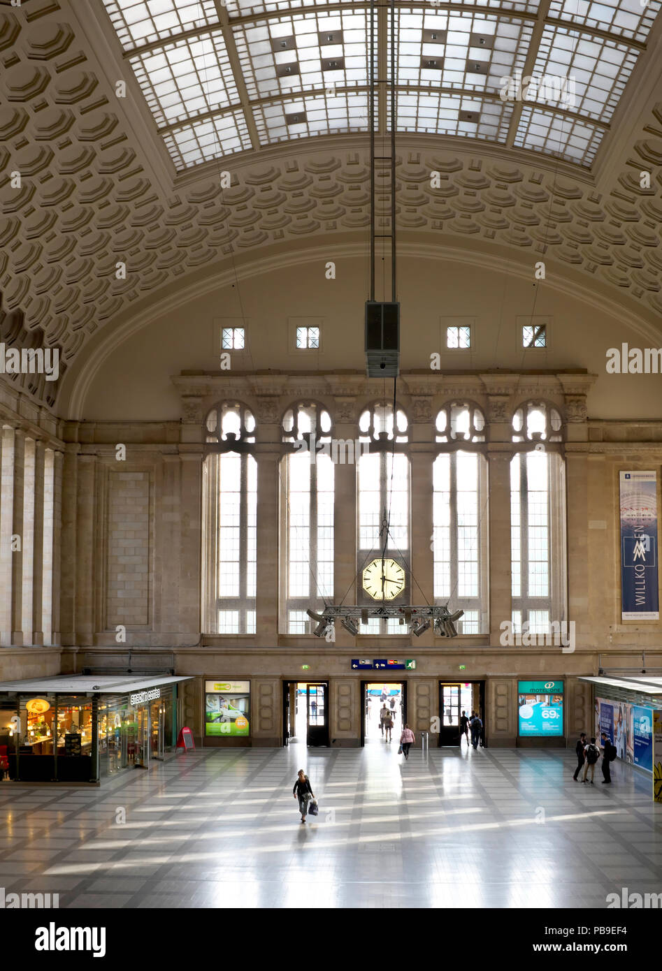 Interior, Railway Station Hall, Leipzig Central Station, Leipzig ...