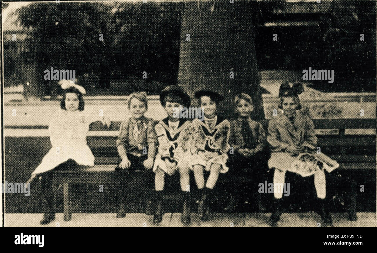 1840 Well-dressed children on bench in St. James Park, Los Angeles ...